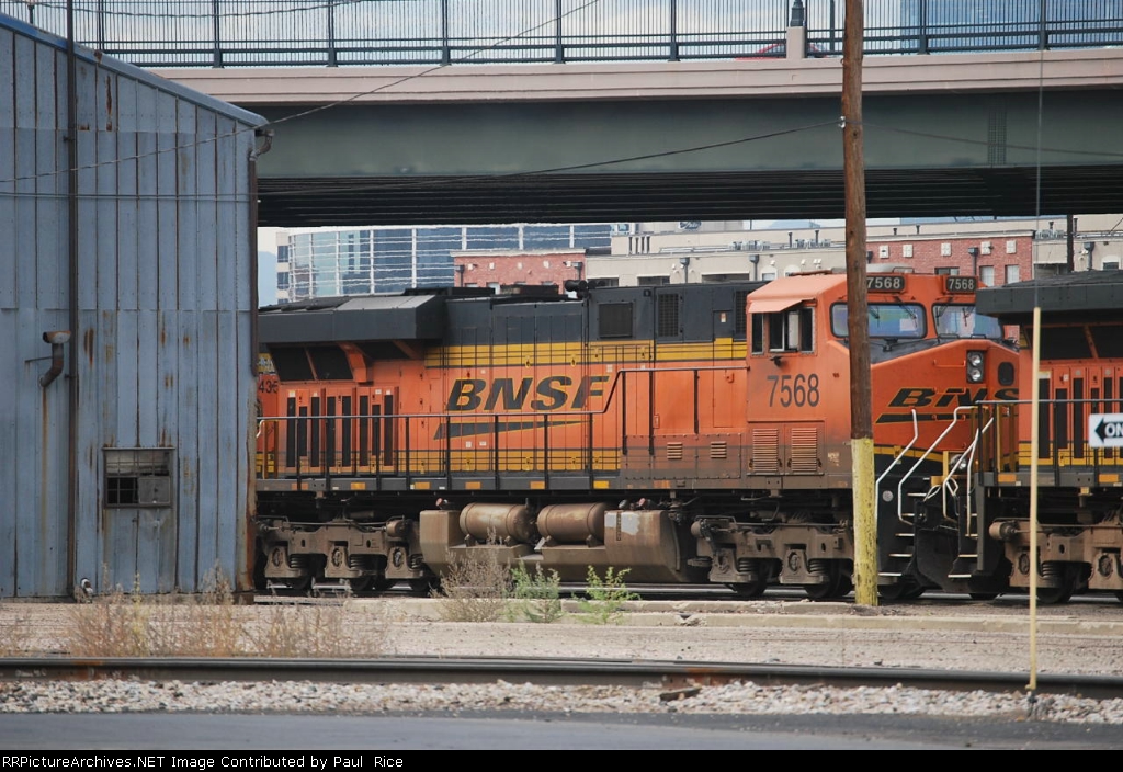 BNSF 7568